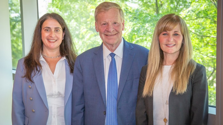 DuPont to Split Into Three Companies, CEO Breen Resigns • CHEManager is ...